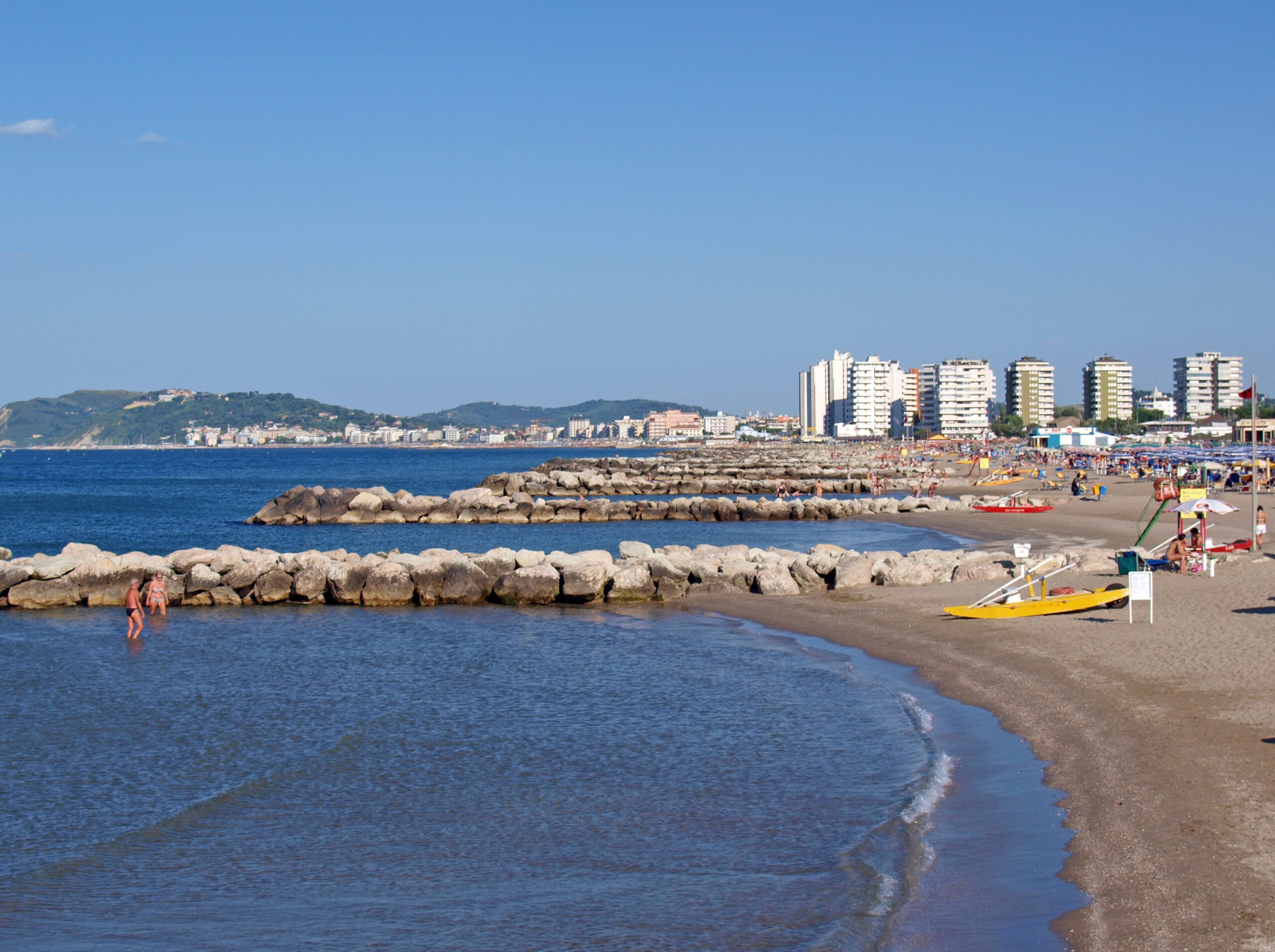 Pera, valobrani, umjetni grebeni i lukobrani - AdriAdapt